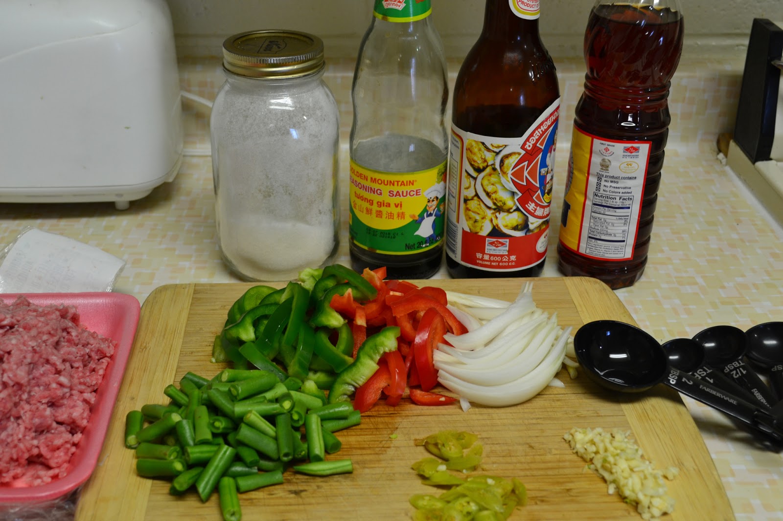 Real Thai Food At Home: Pad Grapao/Basil Stir-Fry ผัดกระเพรา