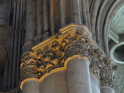 Goticus Eternus..: A força e a suavidade nas colunas góticas