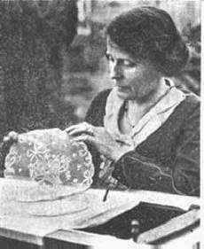 Family History Secrets: Mystery of the lace lady