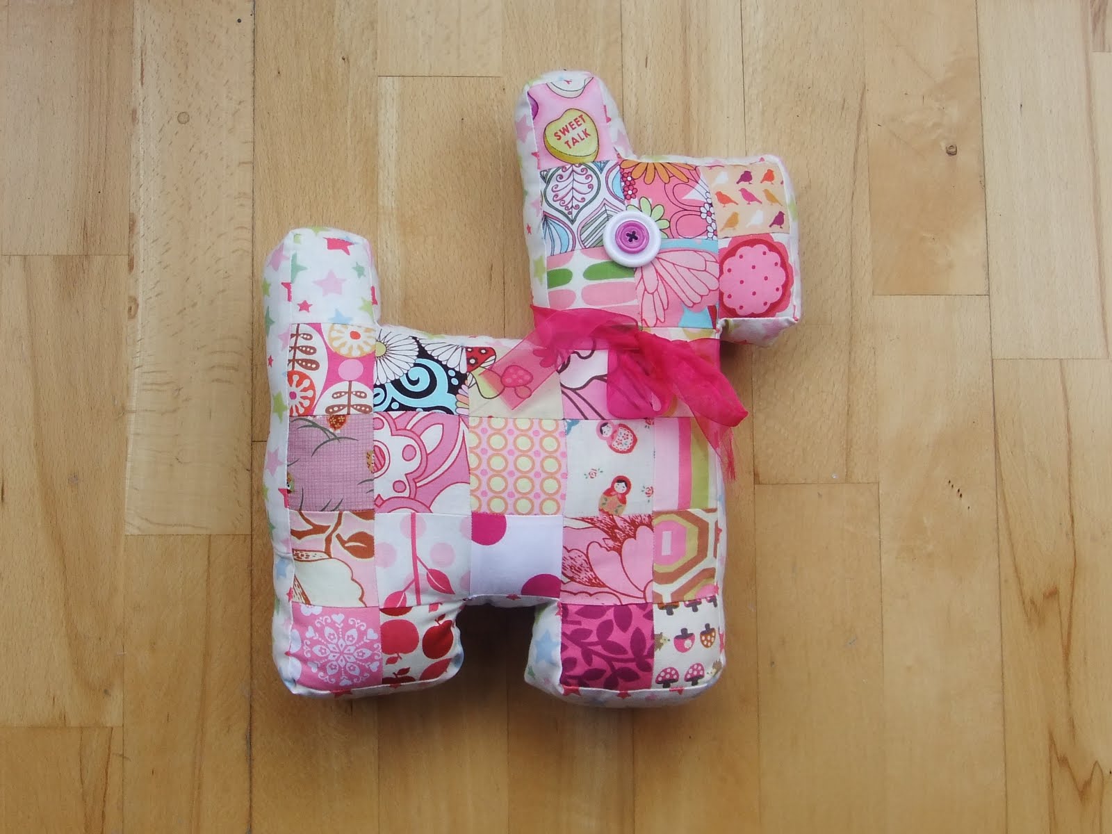 The Dotty One: Patchwork Scottie Dog