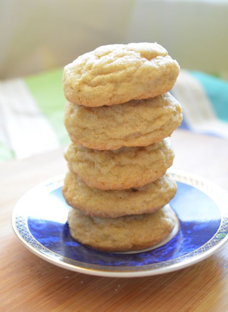 Saffron Vanilla Bean Sugar Cookies | The Redhead's Adventures