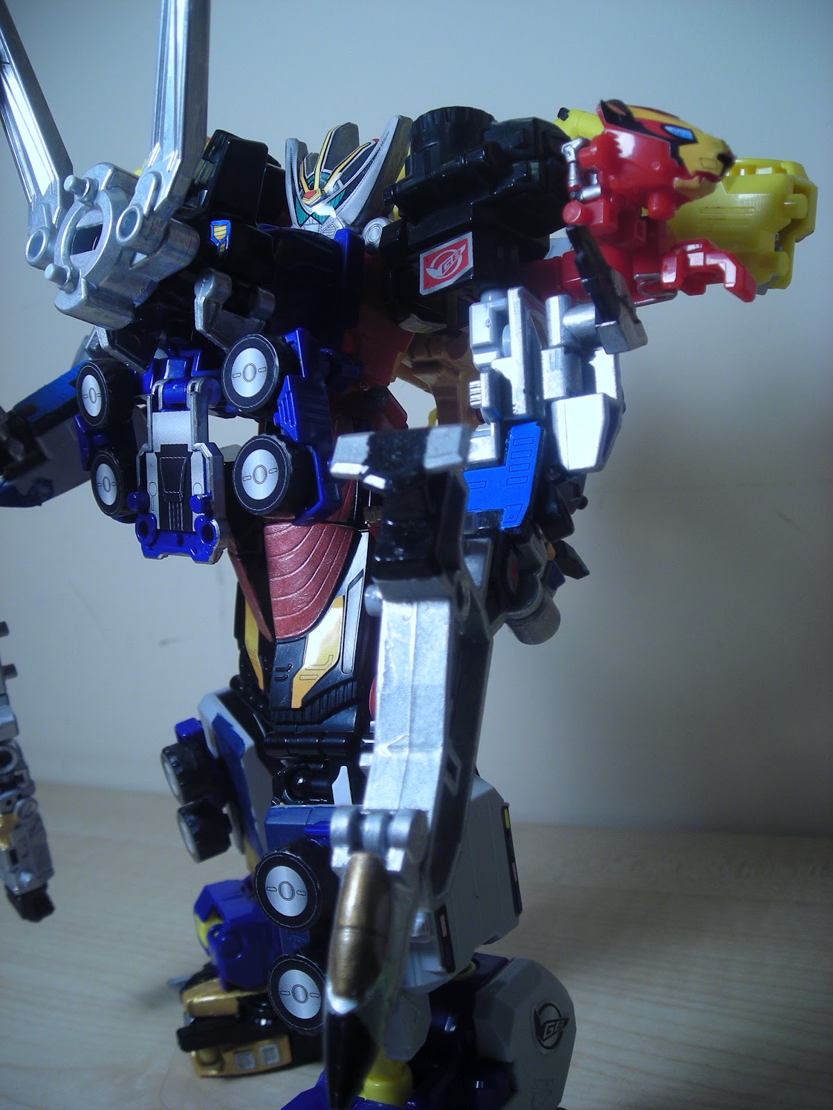 My Shiny Toy Robots: Toybox REVIEW: Tokumei Sentai Go-Busters minipla ...
