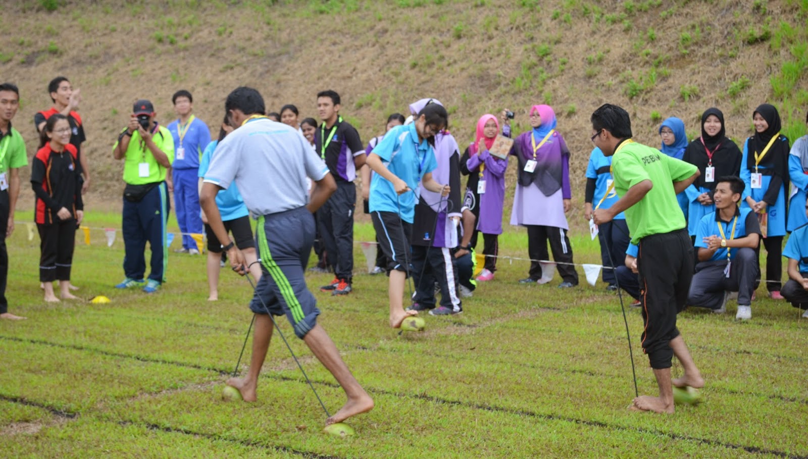 paanzainudin: KARNIVAL PERMAINAN TRADISIONAL