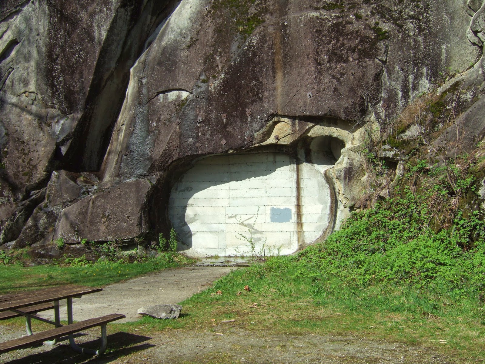 Reading the Washington Landscape: Index Town (climbing) Wall and the Tunnel