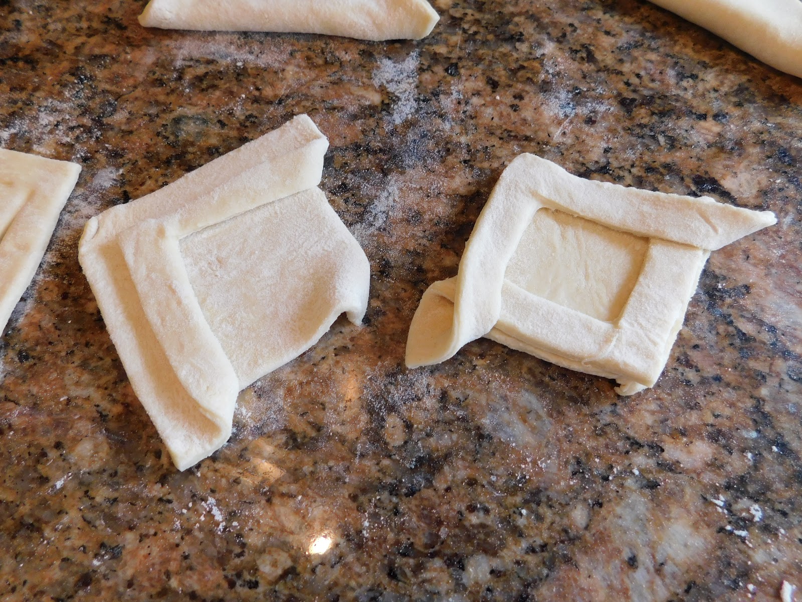 Shenandoah Gateway Farm: Strawberry Puff Pastry Diamonds