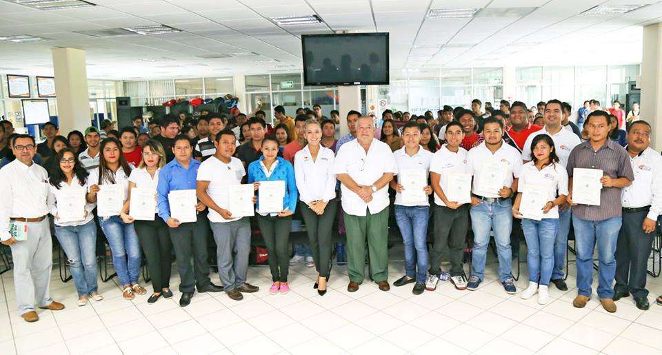 Lesvia Leon: SIGNAN ACUERDO DE COLABORACIÓN EL INSTITUTO DE FORMACIÓN ...