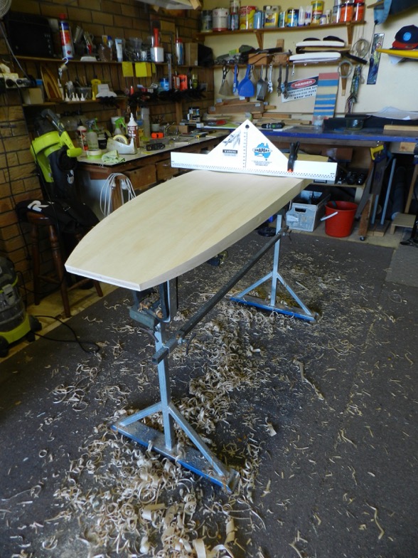 Wooden Surfboards: The complete build process for an unglassed wooden board