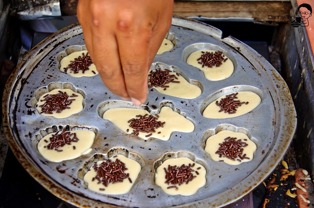 Kue Cubit and Kue Laba-Laba ~ DANNY LOVE TO EAT