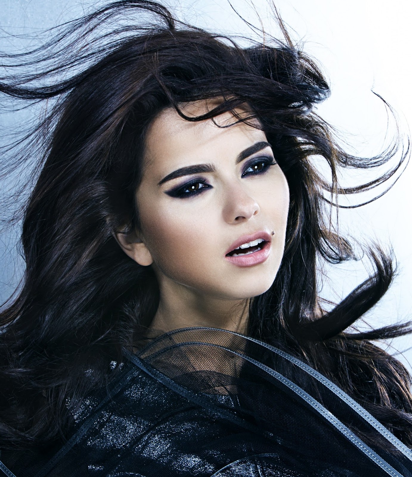 (P) INNA - special exclusive show la Hard Rock Cafe - muzzix.ro