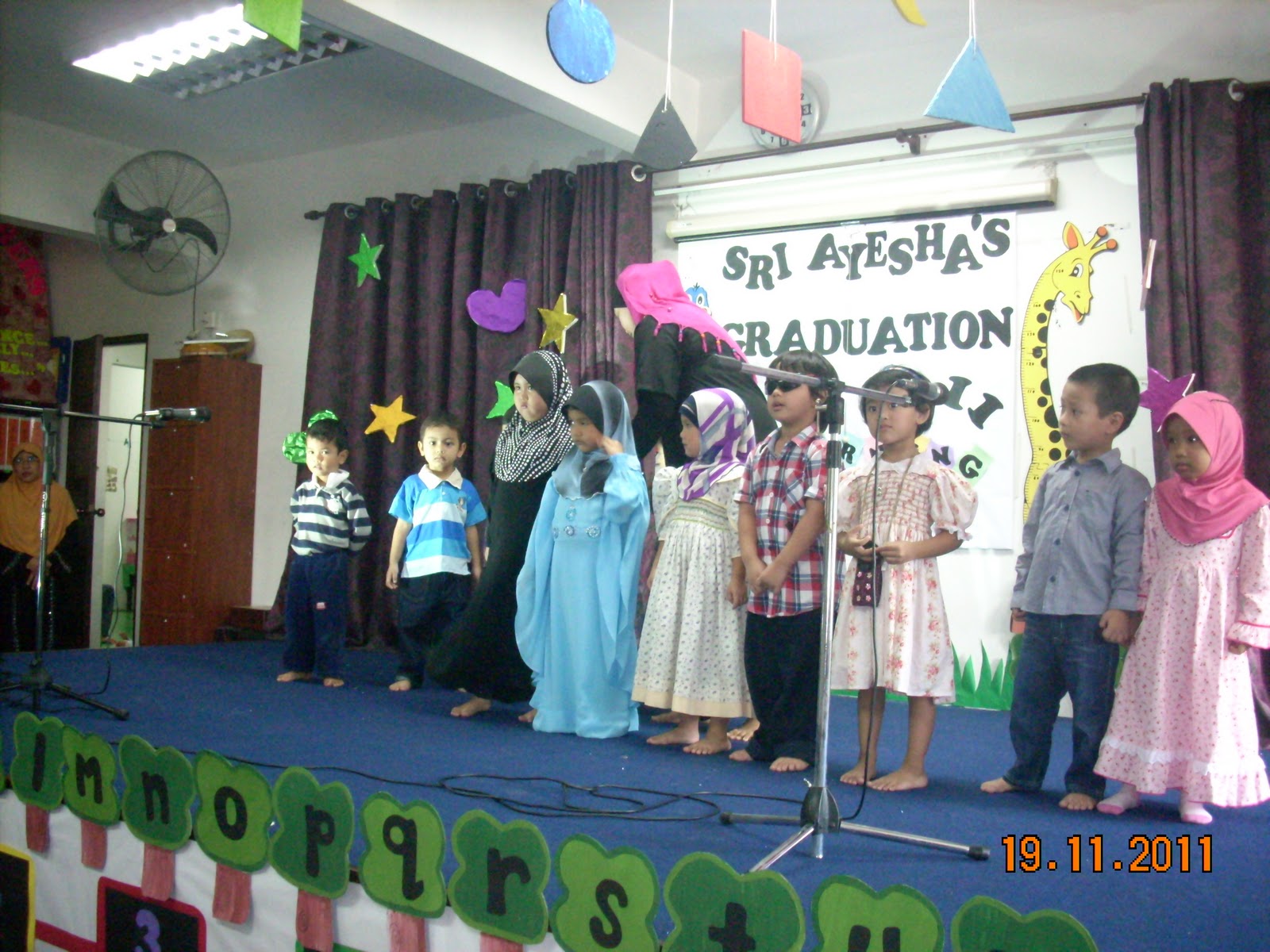 HIWAR: Gambar sekitar hari penyampian hadiah tadika Sri Ayesha 2011