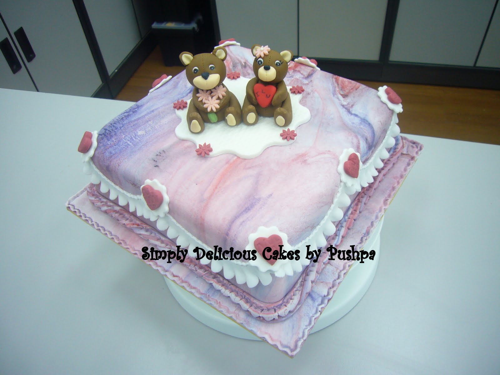 SIMPLY DELICIOUS CAKES: PME DIPLOMA IN SUGARPASTE