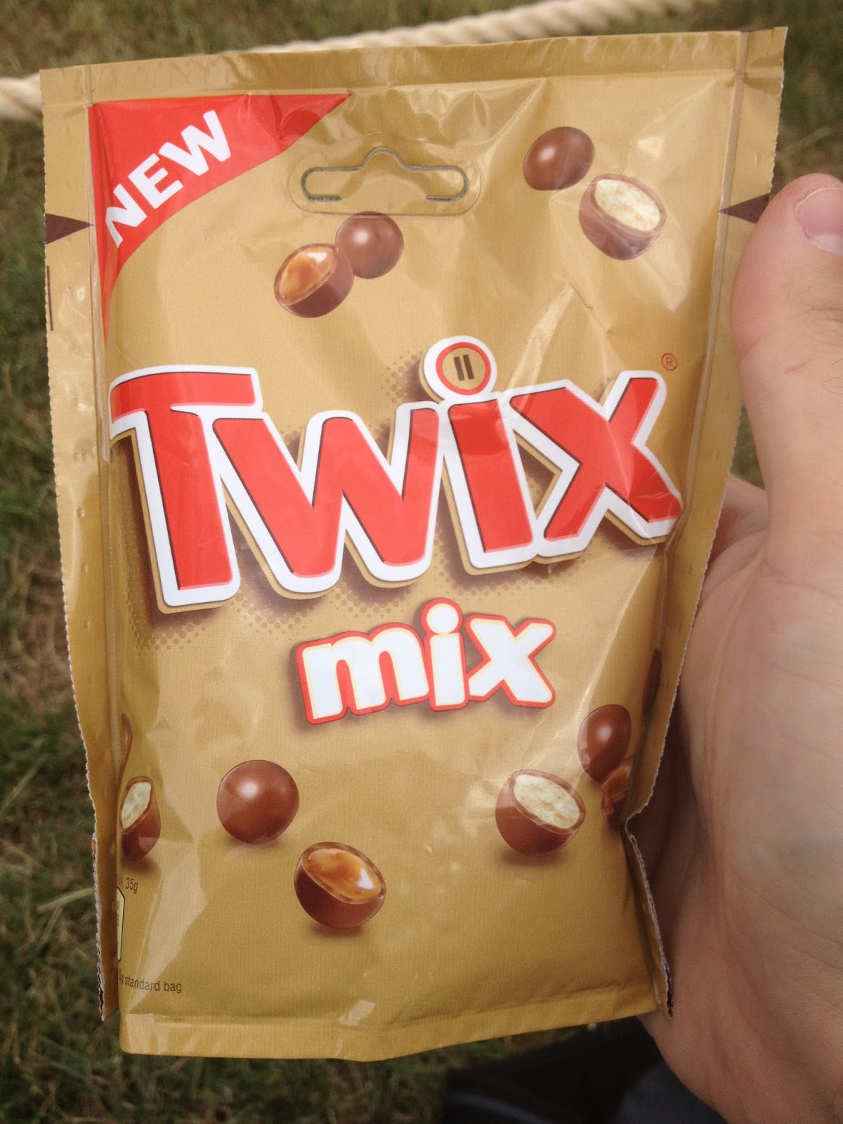 A Review A Day: Today's Review: Twix Mix