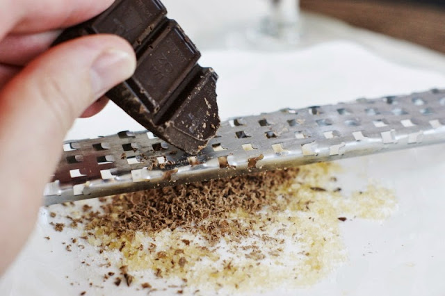 Chocolate Martini {Tony Roma's Copycat} | The Kitchen is My Playground