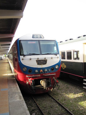KINABALU: TANJUNG ARU - TENOM BY RAIL