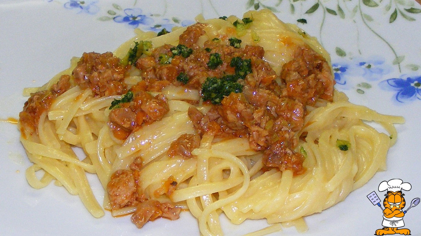 Un pensionato in cucina: Spaghetti Milano.
