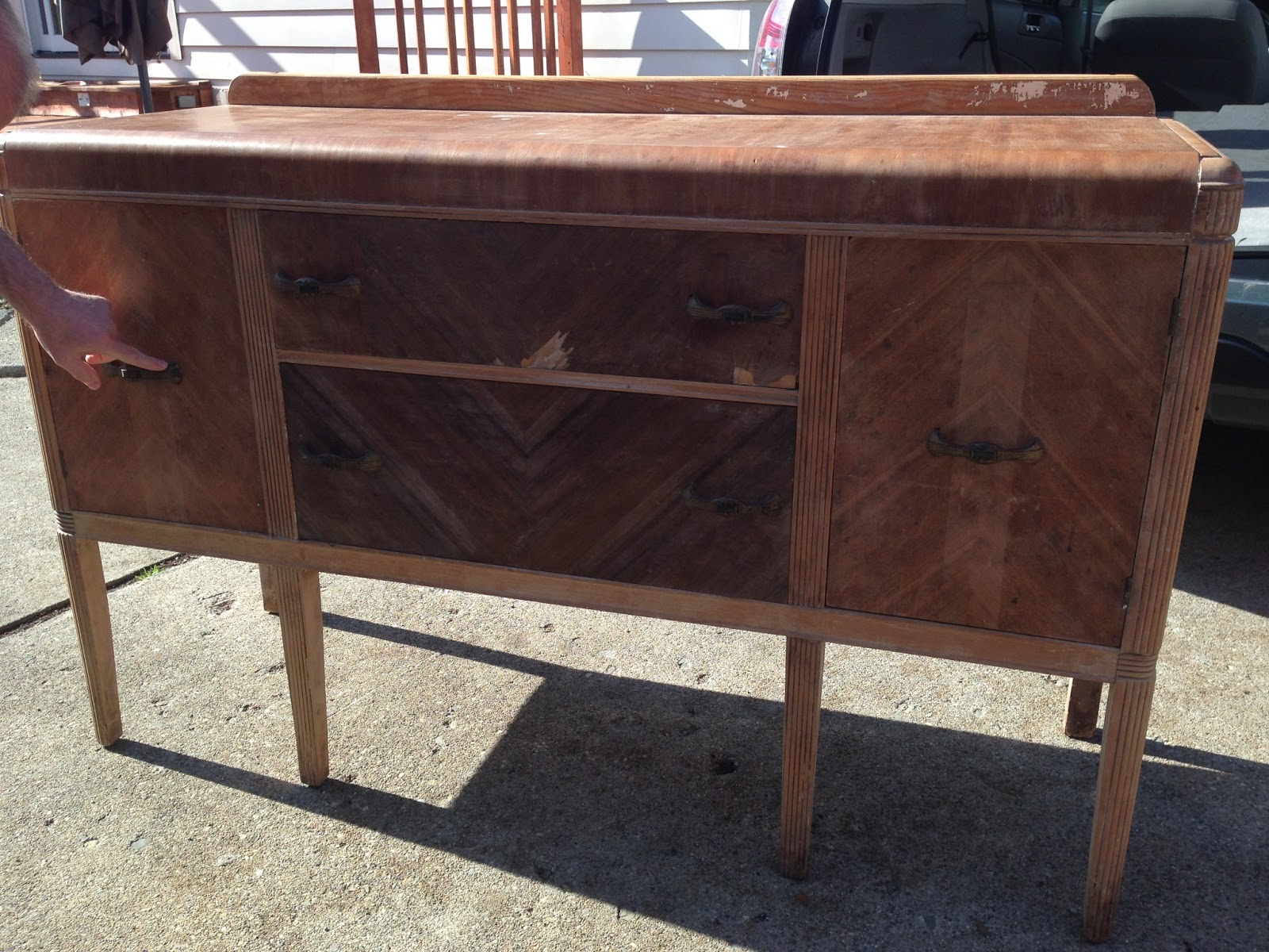 cottage instincts: ::Chalk Painted Waterfall Sideboard::
