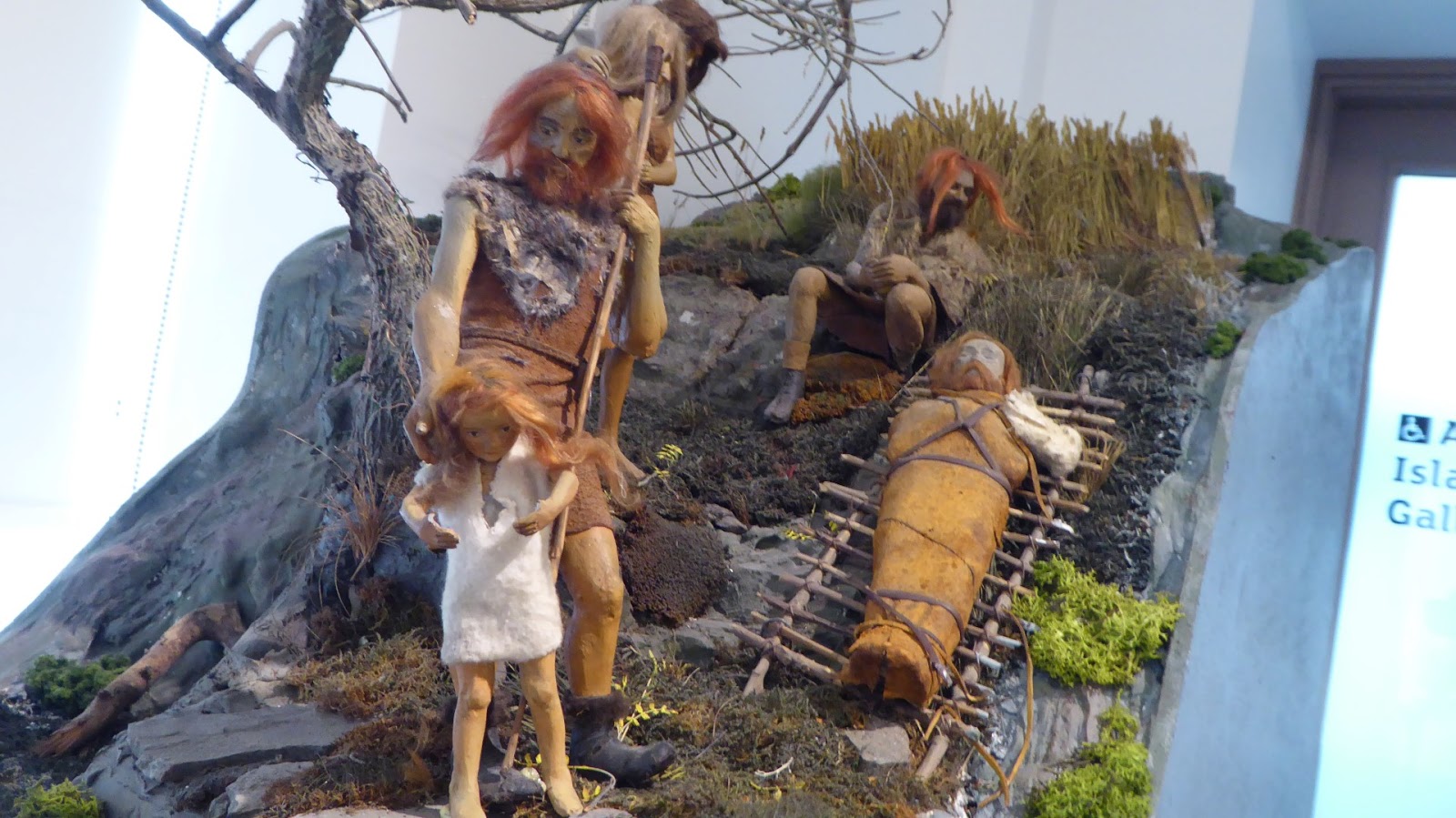 Toy soldiers and real battles: The cavemen diorama at the Enniskillen ...