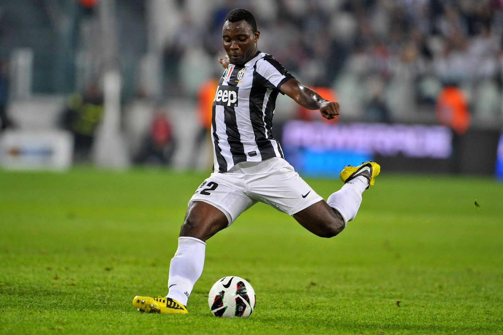 Os 10 maiores africanos do futebol italiano - Calciopédia