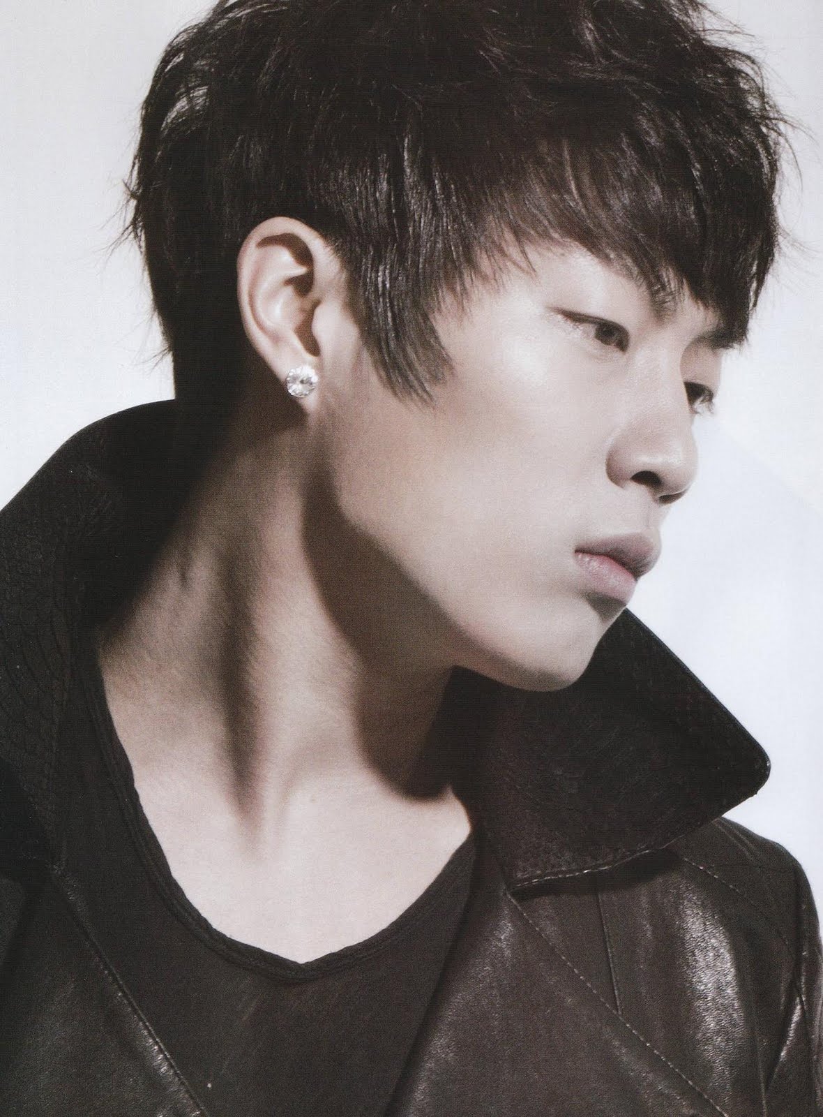 BEAST \ B2ST UPDATES: BEAST \ B2ST - KPOP BOYS JAPANESE MAGAZINE