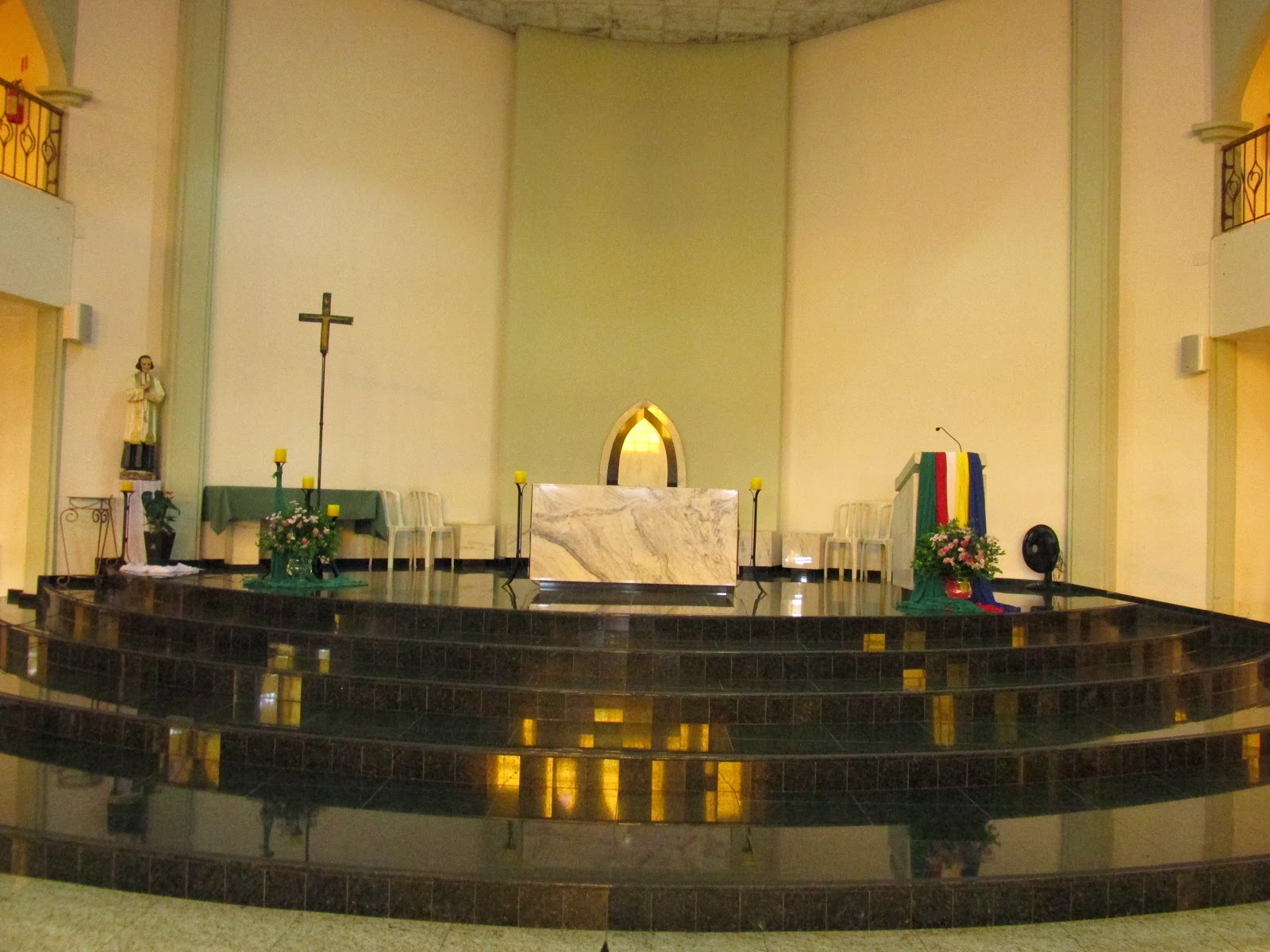 Comunidade Católica Milagre da Vida: ALTARES