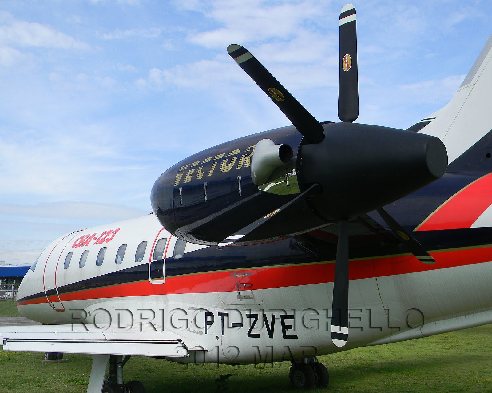 PLANETA AVIÃO: EMBRAER CBA 123 VECTOR PT-ZVE
