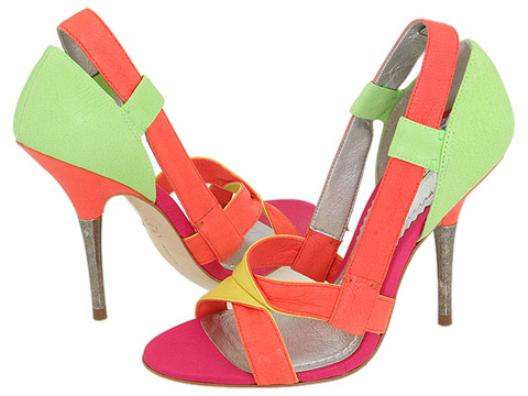 Blackberry Touch: Green prom shoes 2010