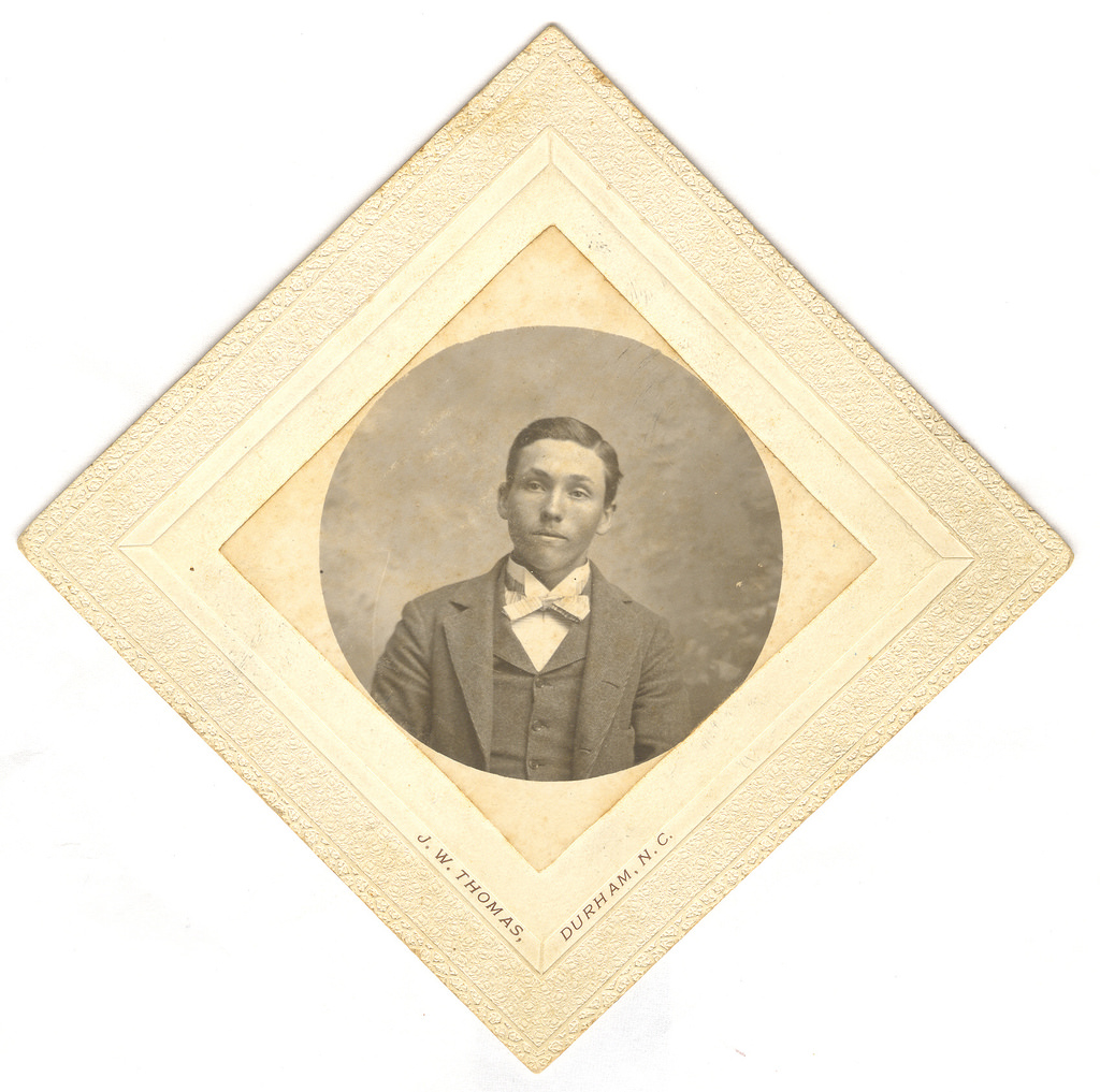 Rarely-Seen Diamond-Shaped Portraits of People at the Turn of the ...