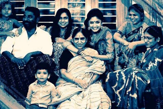 Poonam Kaur Family Husband Biography Parents children's Marriage Photos