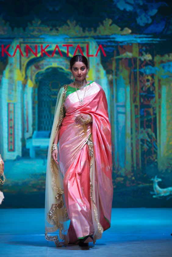 Want to dress up like a Queen?? Here are some Saree Inspirations from ...