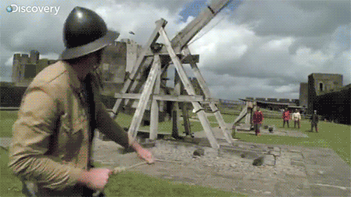 Bour3: t-shirt trebuchet