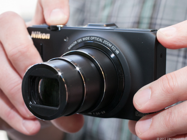 The NonProfessional Blogger: Best Compact Megazoom Cameras In The Market