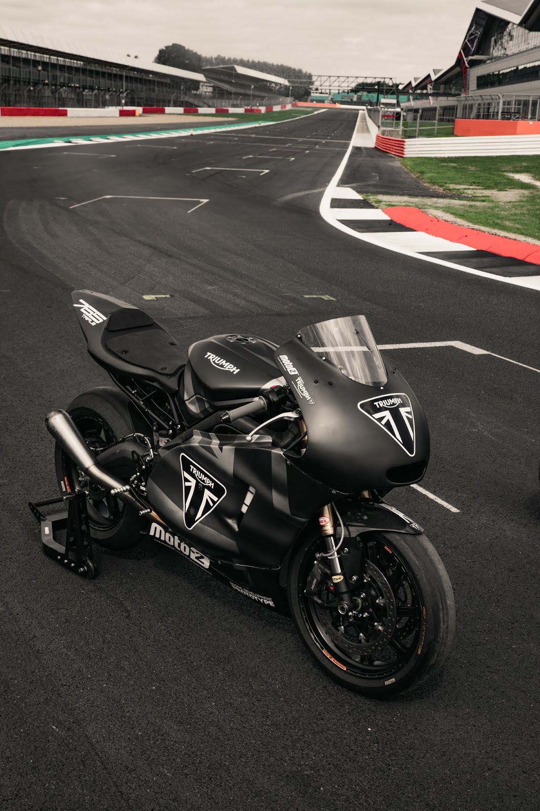 Racing Cafè: Triumph 765 Moto2 Prototype 2018