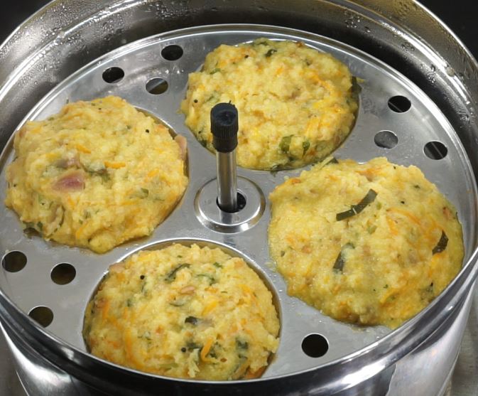 Rava Idli Recipe / Instant Rava Idli | Steffi's Recipes