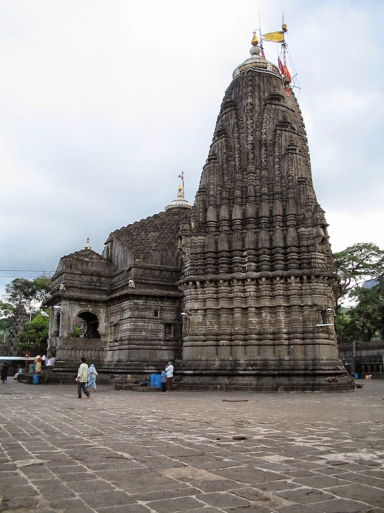 Yatraklick: Trimbakeshwar Temple, Nashik, Maharashtra, India