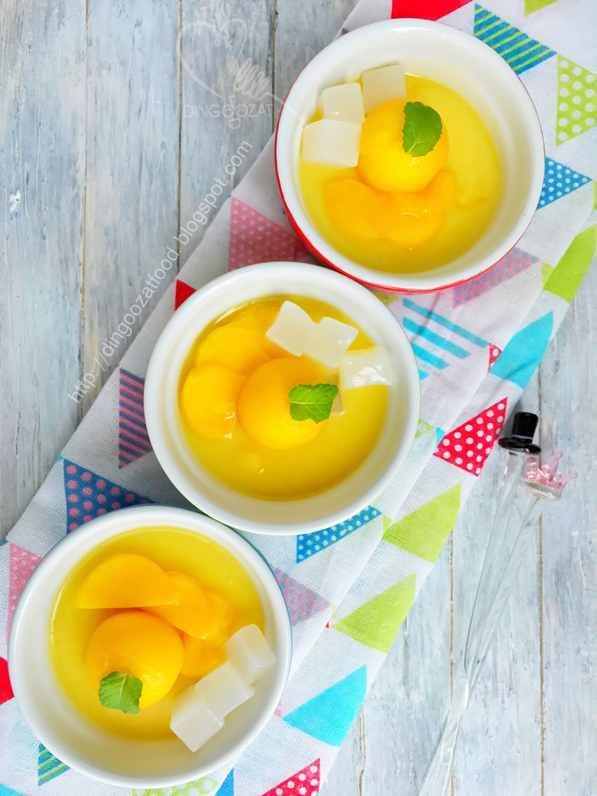 Miki's Food Archives : Nata De Coco Mango Pudding 椰果芒果布丁
