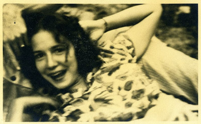 You Make Me Laugh! Here Is a Cool Snap Collection of People Laughing in ...