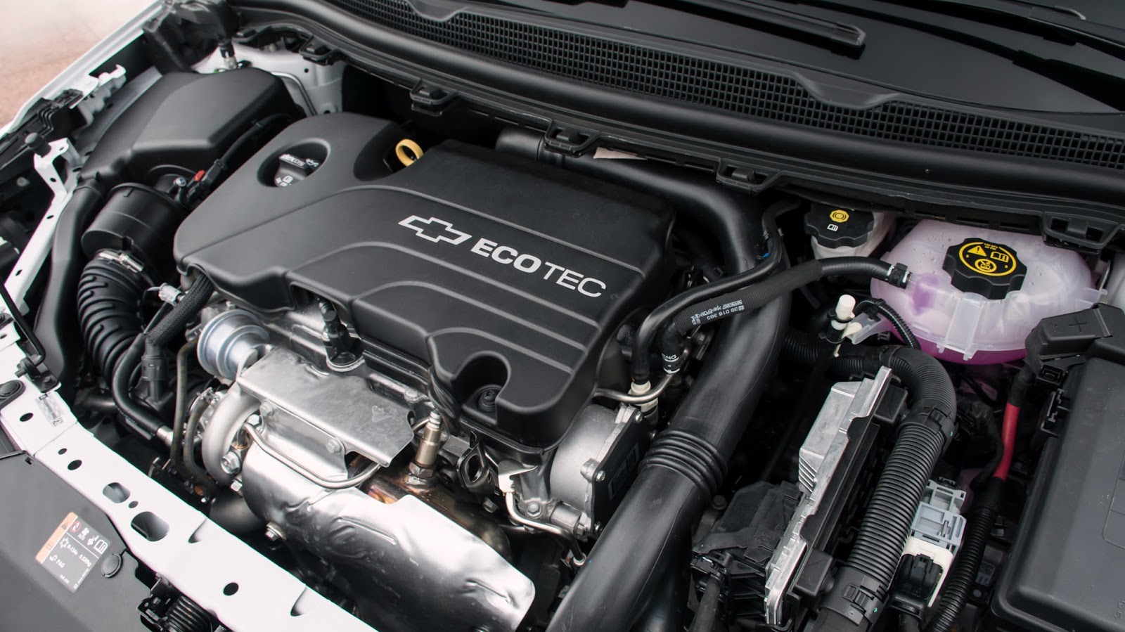 Lanzamiento: Chevrolet Cruze Sedán : Autoblog Uruguay | Autoblog.com.uy