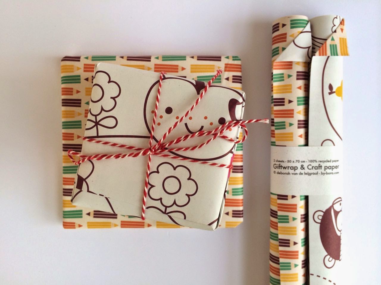 ***BORA ILLUSTRATIES***: Color me! Giftwrap, coloringpage and poster in ...