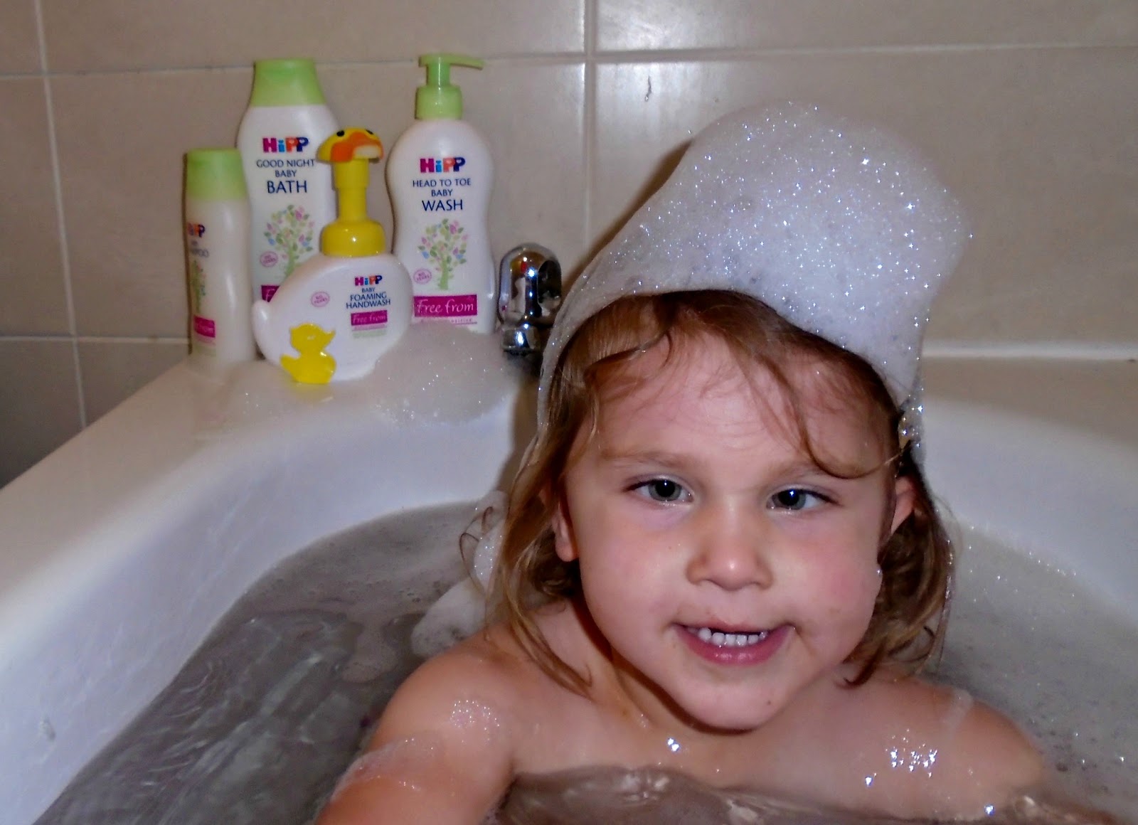 Tantrums To Smiles: Bath Time Adventures with HiPP Organic.