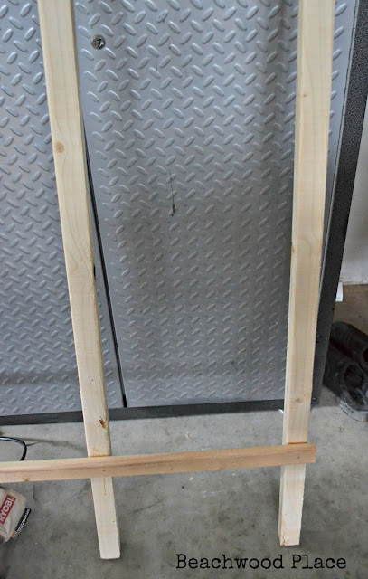 Beachwood Place: Primitive Bathroom Ladder