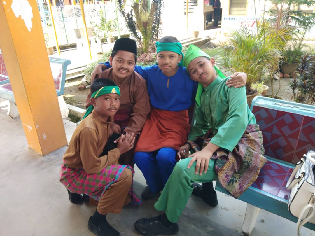 Puisidra Muzikal Lagenda Mahsuri - Duniaku Nasa2k