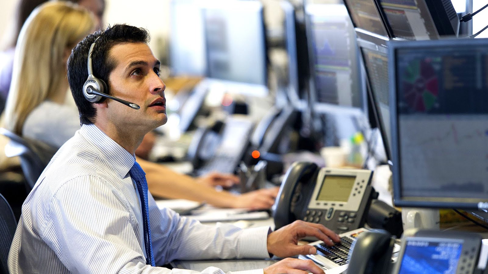 What Is A Stock Trader - Trade Choices