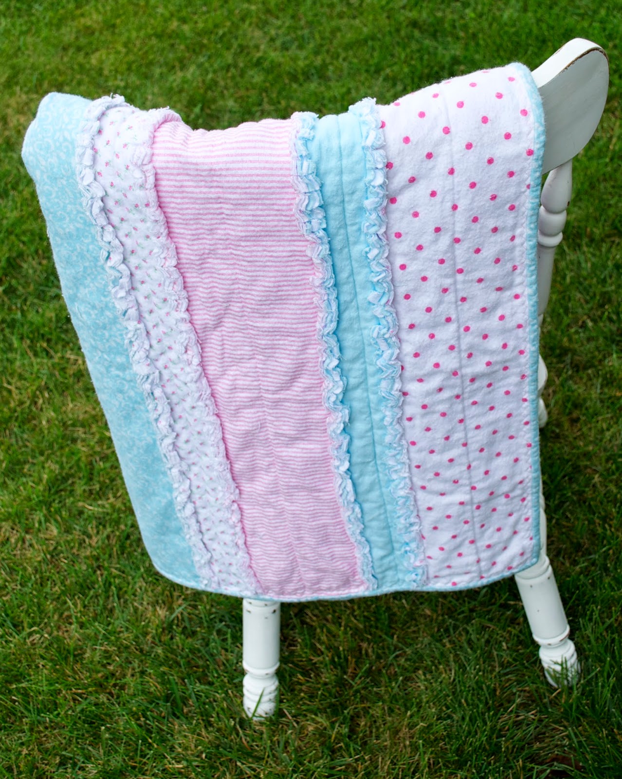 Mrs. Jones: Baby Rag Strip Quilt