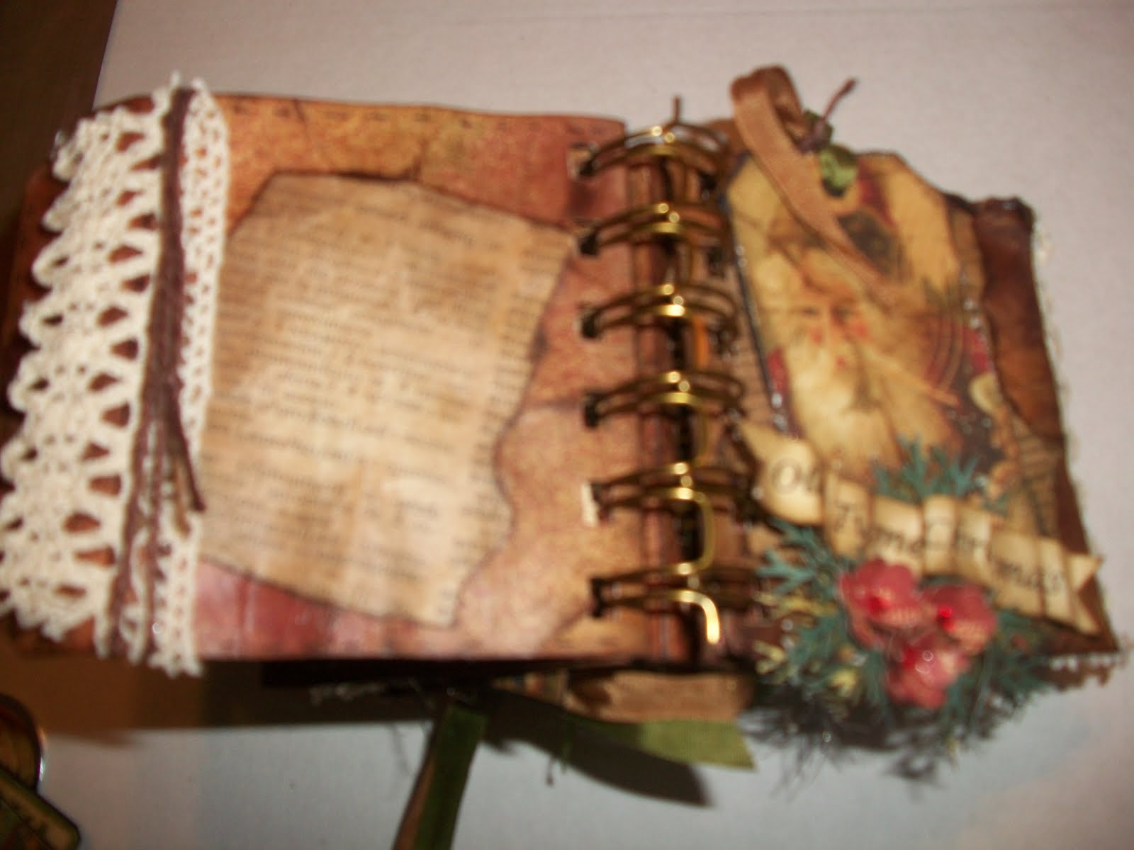 Creative Scraps by Peggy Lee: Micro Mini Album Tutorial