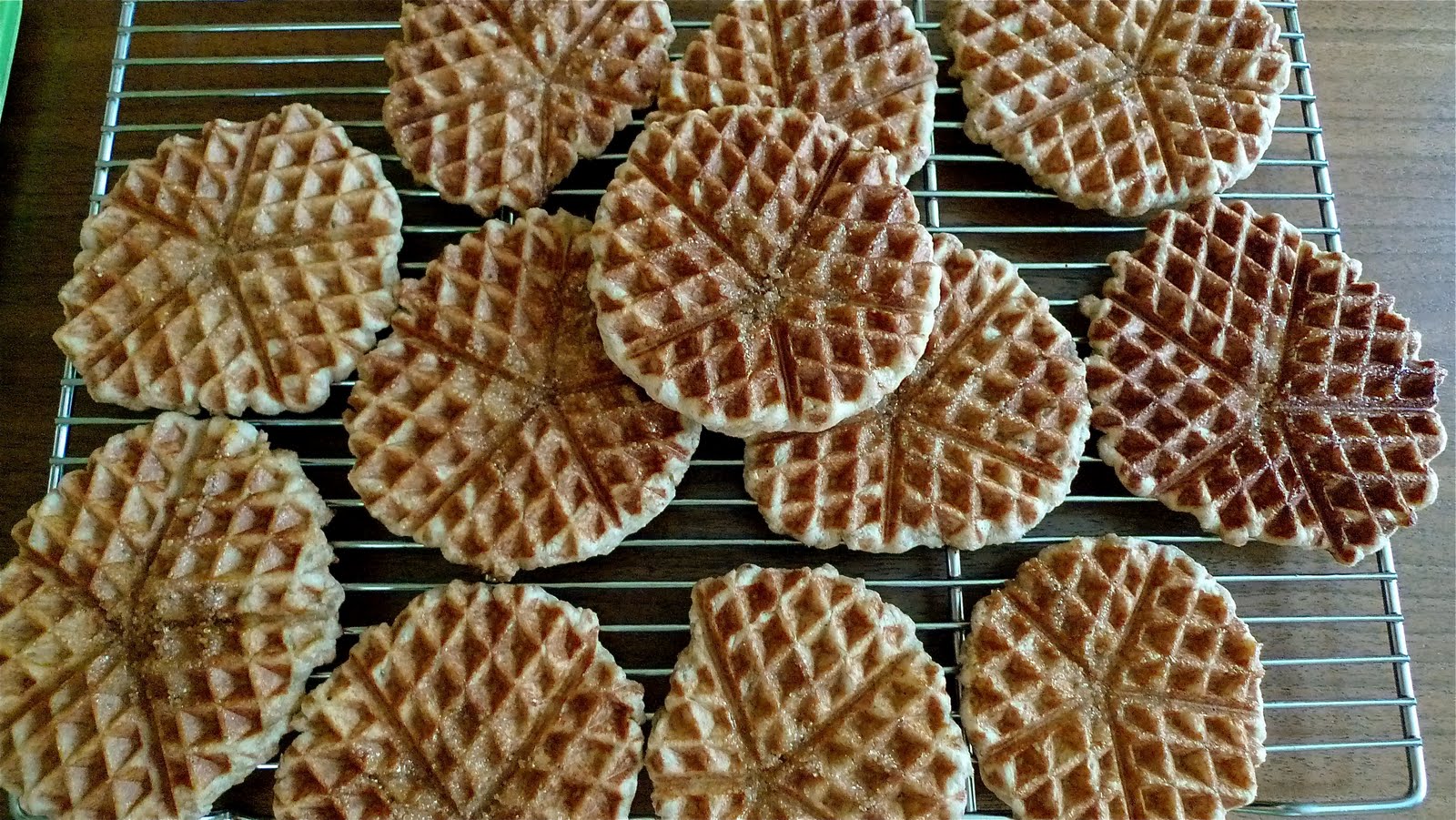 Bon Appétempt: Gaufres de Liege (Belgian Sugar Waffles)