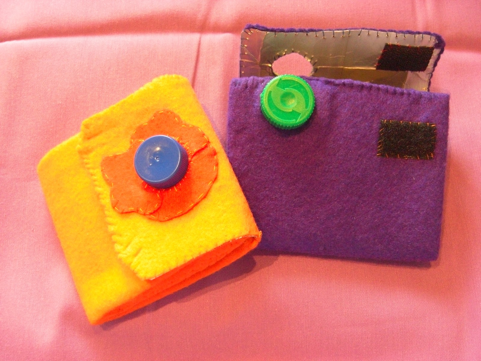 El rincón de Arilili: Monederos Reciclados