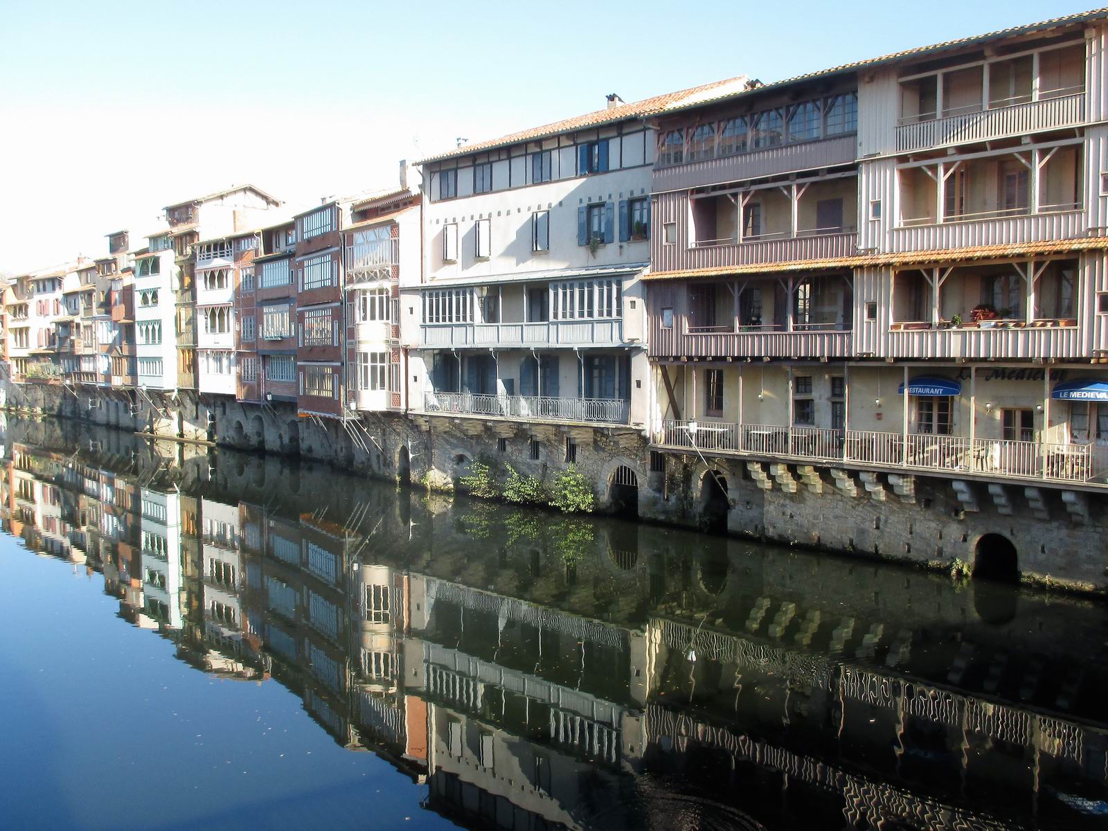 Viatjar: Castres, Occitània, France