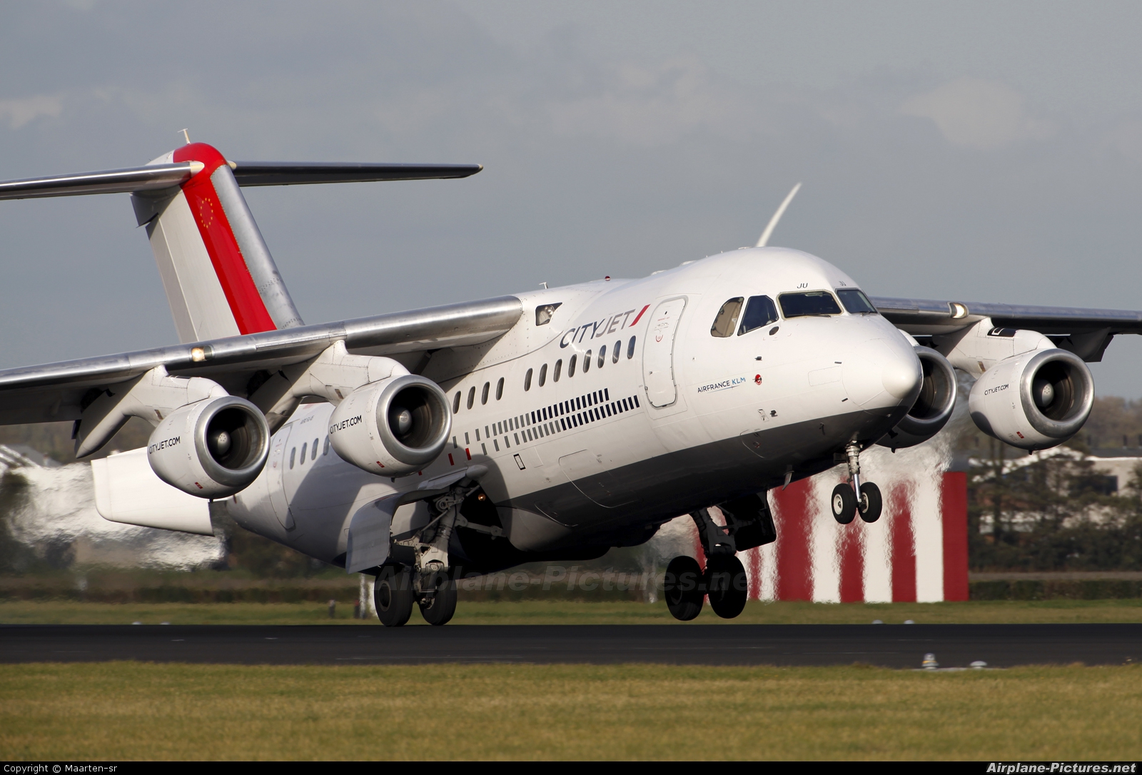 planepictures: BAe 146-200 / AVRO RJ85