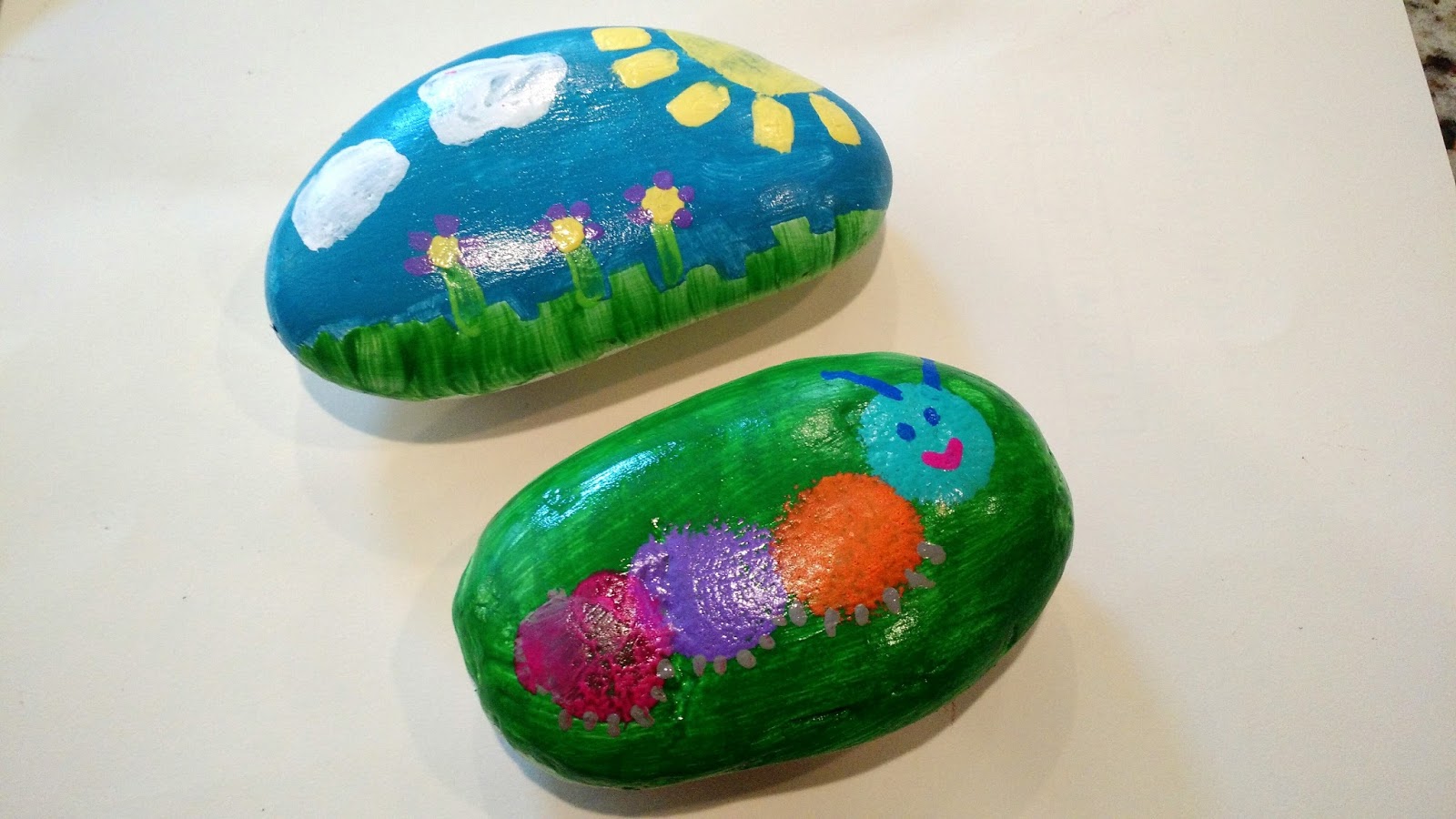From @BalancingMama: Painted rocks: inexpensive summer fun
