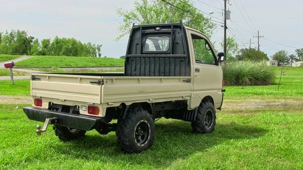 Mitsubishi 4x4 Mini Truck - 4x4 Cars
